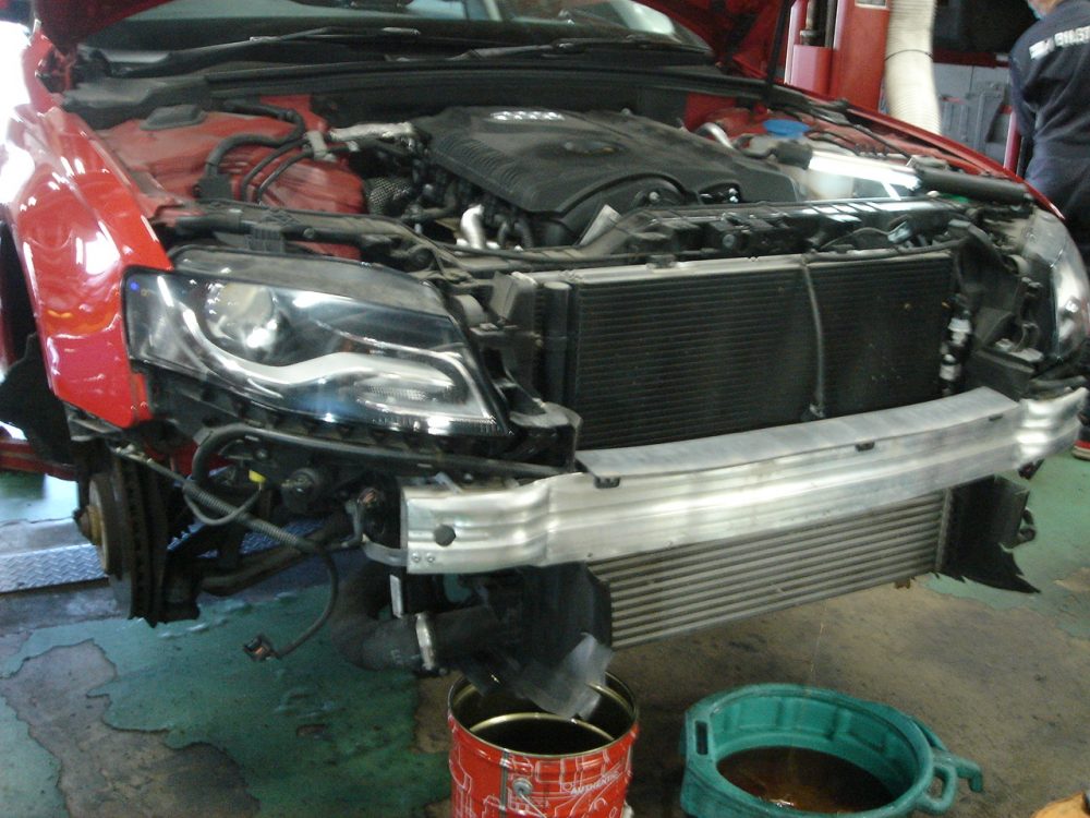 AUDI A4 エンジンオーバーホール その① | VENTILER